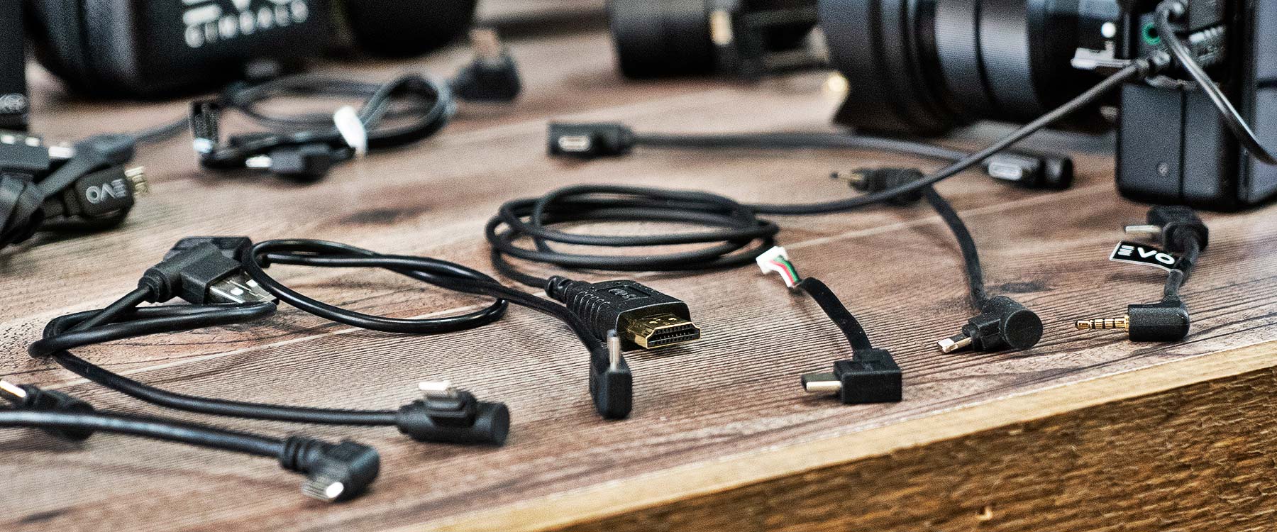 Camera Data Transfer Cables for Insta360, GoPro, Sony and more ...